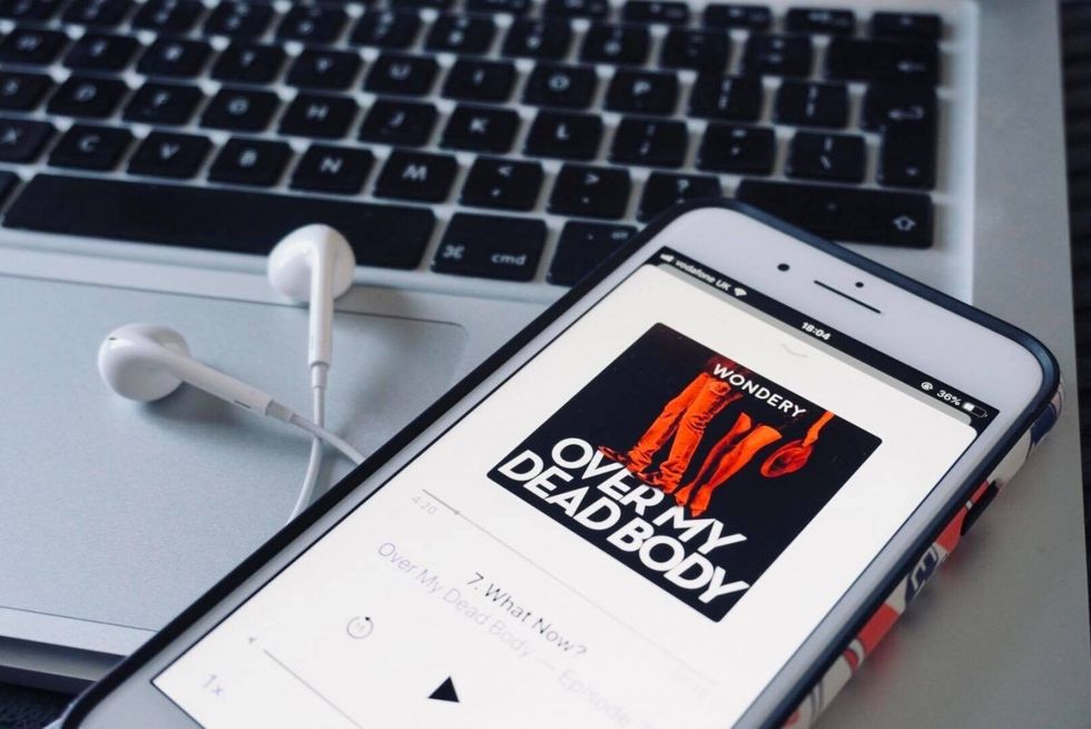 11 Binge-Worthy, Cringe-Worthy True Crime Podcasts | The Odyssey Online