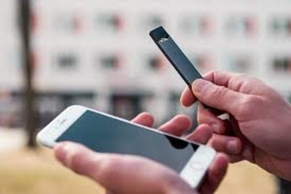 How Juuling Is Just As Bad As Smoking Cigarettes | The Odyssey Online