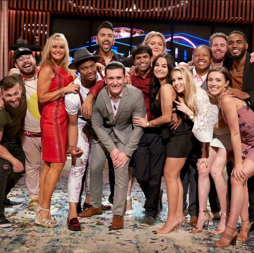 'The Circle' is Bizarre Binge-Worthy Social Experiment Competition ...