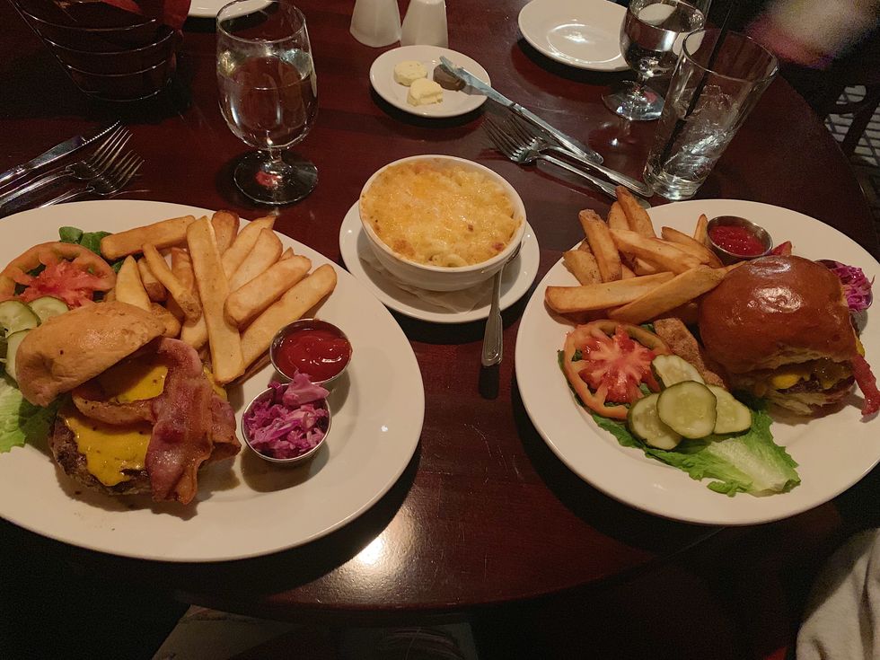 7 University Of Illinois Restaurant Essentials | The Odyssey Online