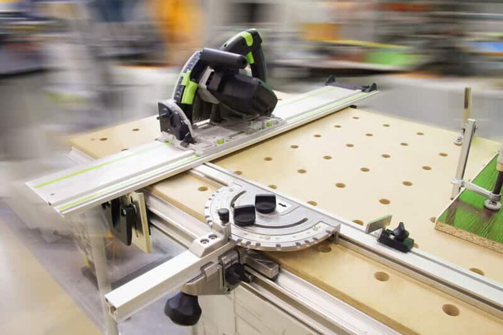 The 5 Best Plunge-Cut Track Saws For Woodworking | The Odyssey Online