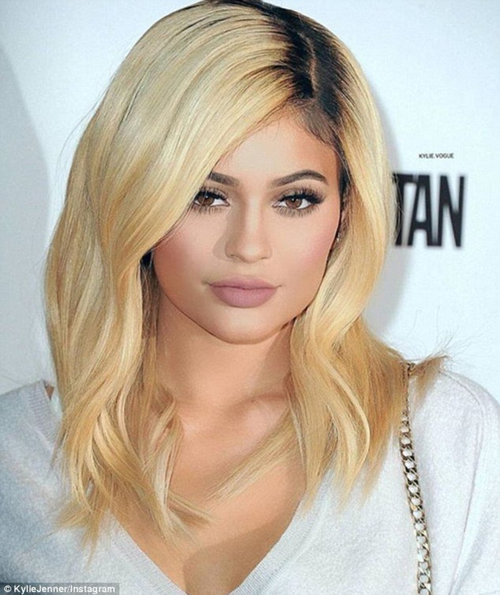Hair Hack: 4 Hairstyles for When Your Roots Grow Out | The Odyssey Online