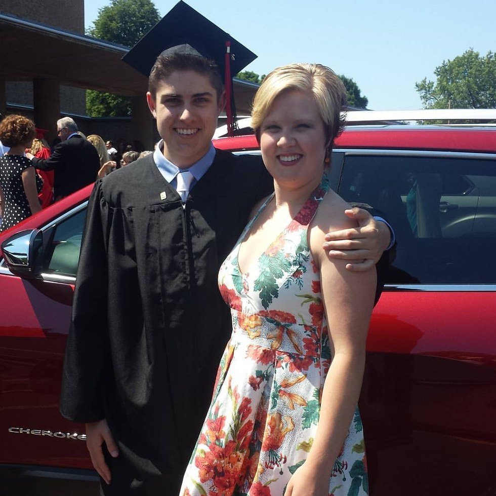 5 Things You Miss When Your Sibling Goes Away To College | The Odyssey ...