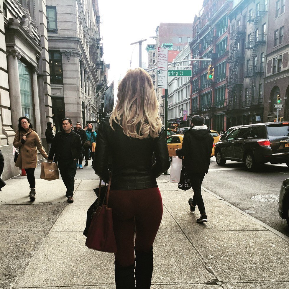 The Six Stages Of Falling In Love With Her | The Odyssey Online