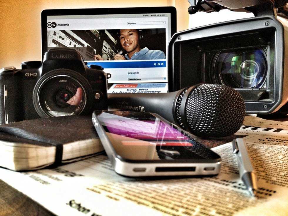 11 Habits of a Journalism Major | The Odyssey Online