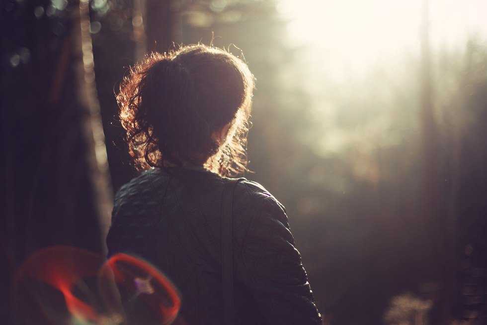 8 Signs You're An Outgoing Introvert | The Odyssey Online
