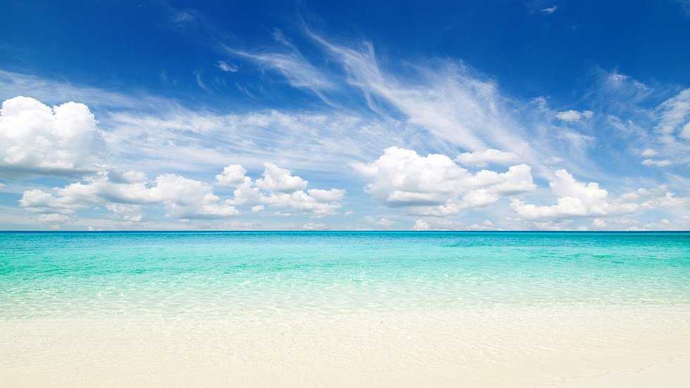 6 Reasons Why Everyone Needs A Good Beach Day | The Odyssey Online