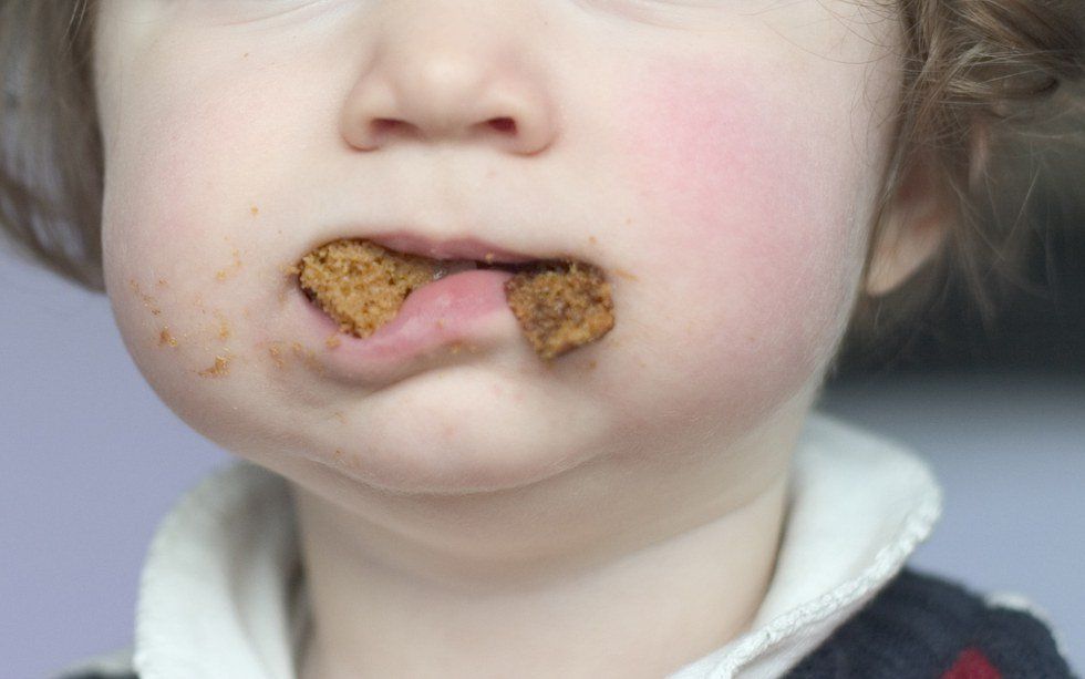 25 Thoughts For When You Can Hear Someone Chew | The Odyssey Online