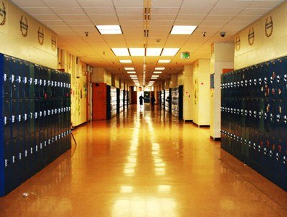 5 Signs That You Went To A Small High School | The Odyssey Online