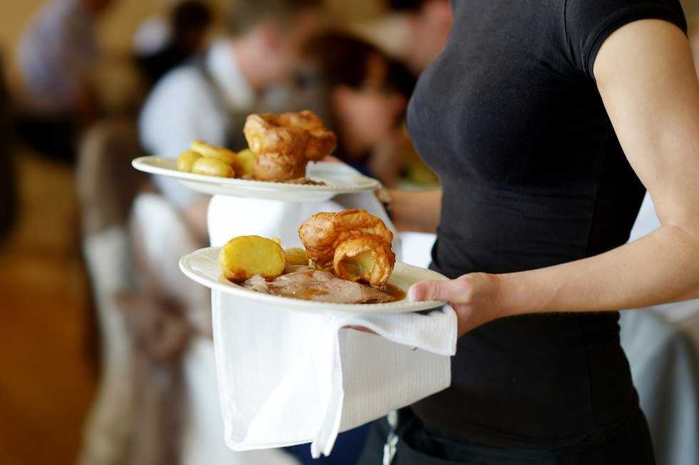 5 Things Being A Waitress Taught Me | The Odyssey Online