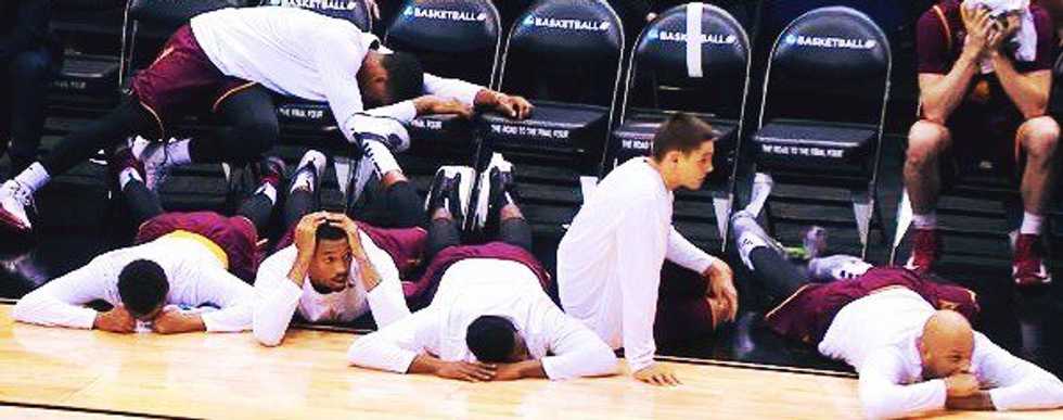 The 5 Stages Of Getting Your Bracket Busted | The Odyssey Online