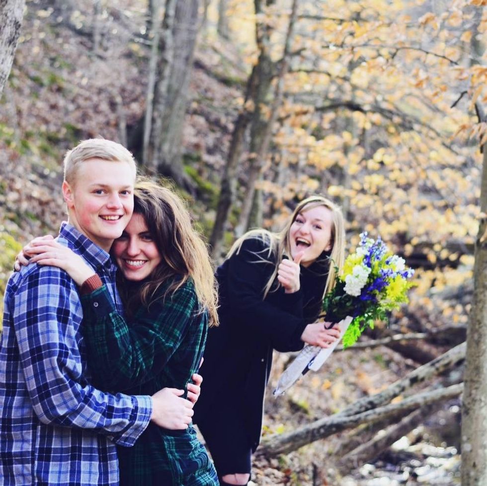 16 Phases Single People Go Through When All Their Friends Get Engaged ...