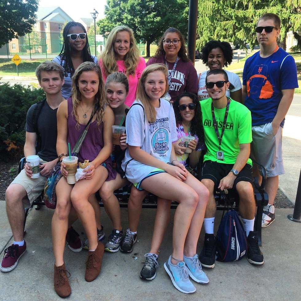 "Fitting In" in College | The Odyssey Online