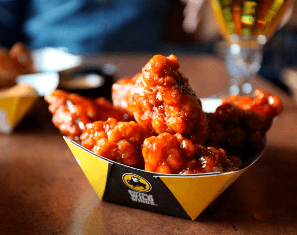 9 Reasons Why Bdubs Wings Are Better Than Boys | The Odyssey Online