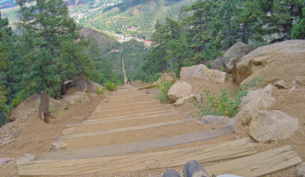 Tips For Surviving Your First Hike Up the Manitou Incline | The Odyssey ...