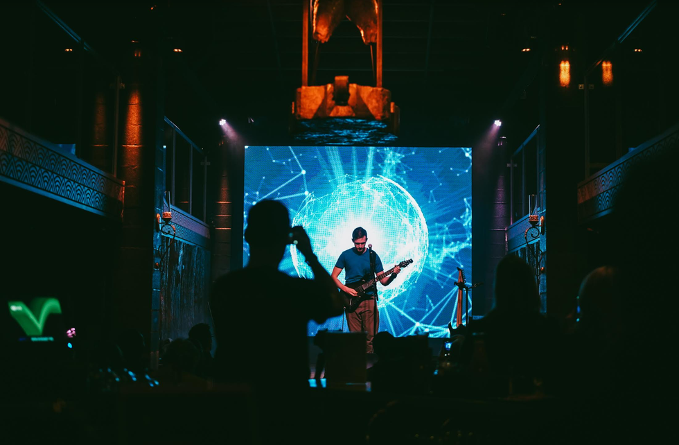 8 Things You Didn't Know About, Up And Coming Rocker, Gavin Kennedy ...