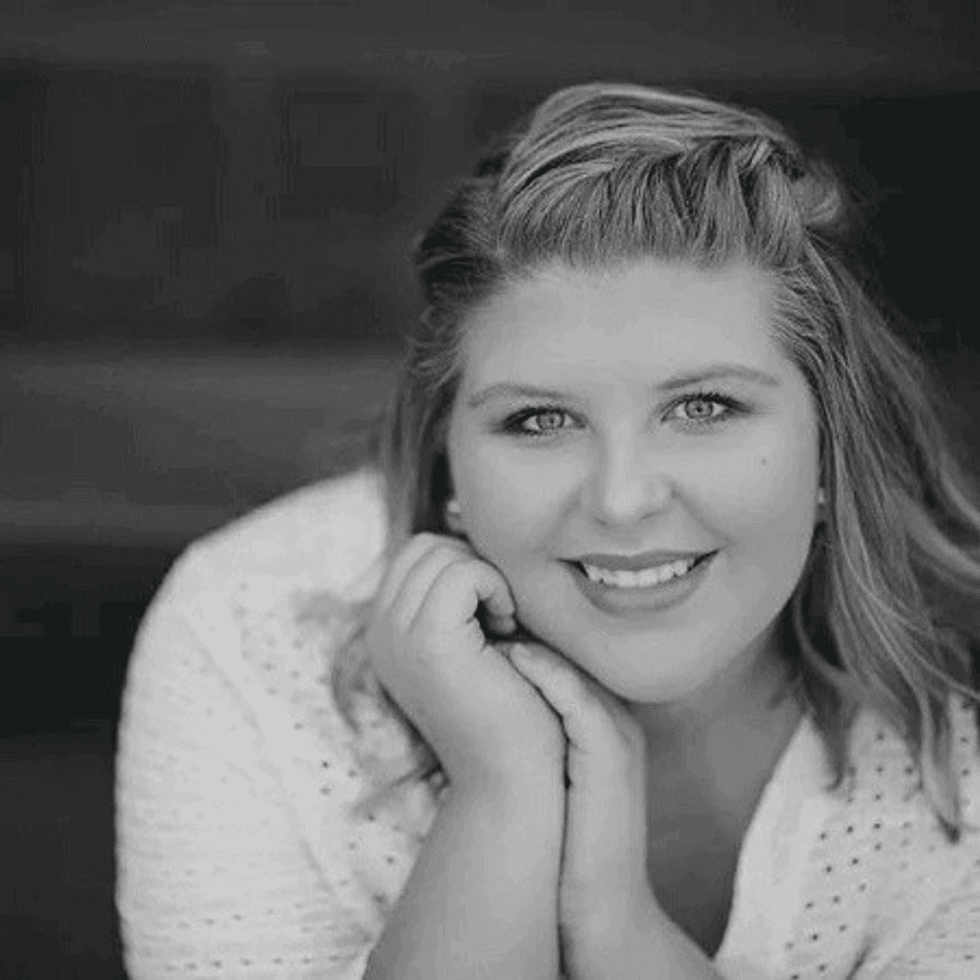 I Am The Girl On The Verge Of An Emotional Breakdown | The Odyssey Online