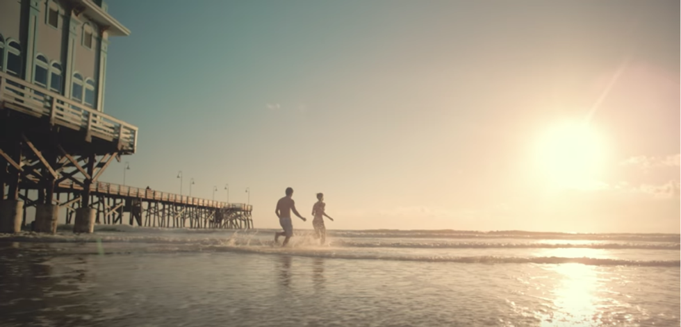 14 Country Songs To Add To Your Spring Break Playlist | The Odyssey Online