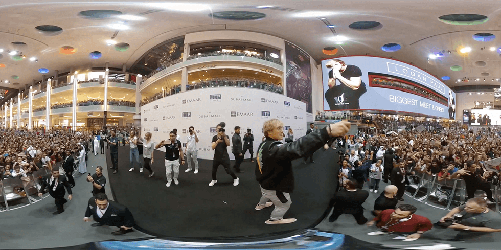 Stream with VUZ: Your 360-Degree Guide to the World | The Odyssey Online