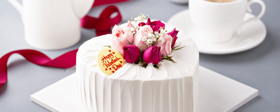 A Guide to Romantic Cakes for this Valentine's Day | The Odyssey Online