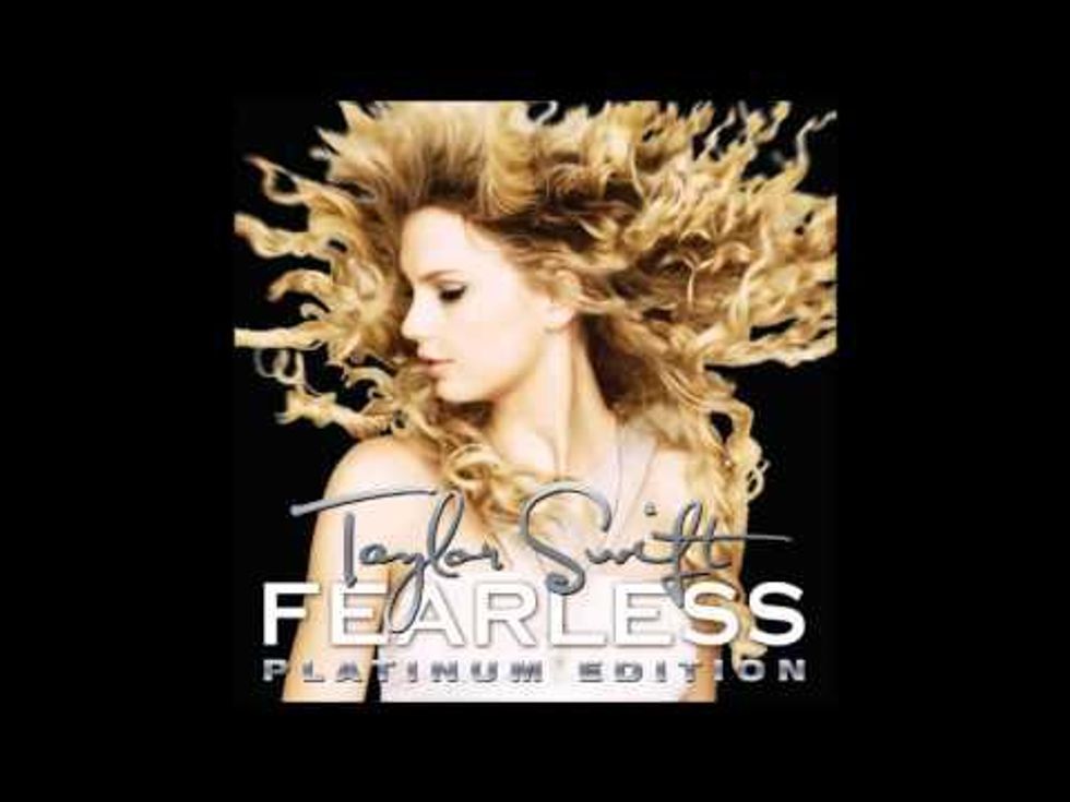 Taylor Swift Untouchable Lyrics